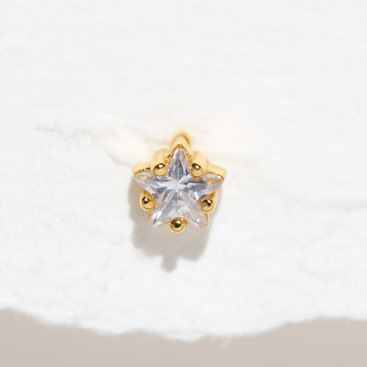 Teeniest & Brightest Star Piercing Style Earring – Girls Crew